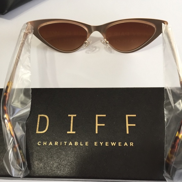 Diff Eyewear | Accessories | Diff Eyewear Gold Rae Sunglasses | Poshmark